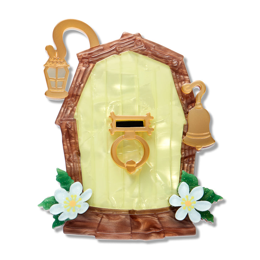 Silky’s Door Brooch – Windsor Lane