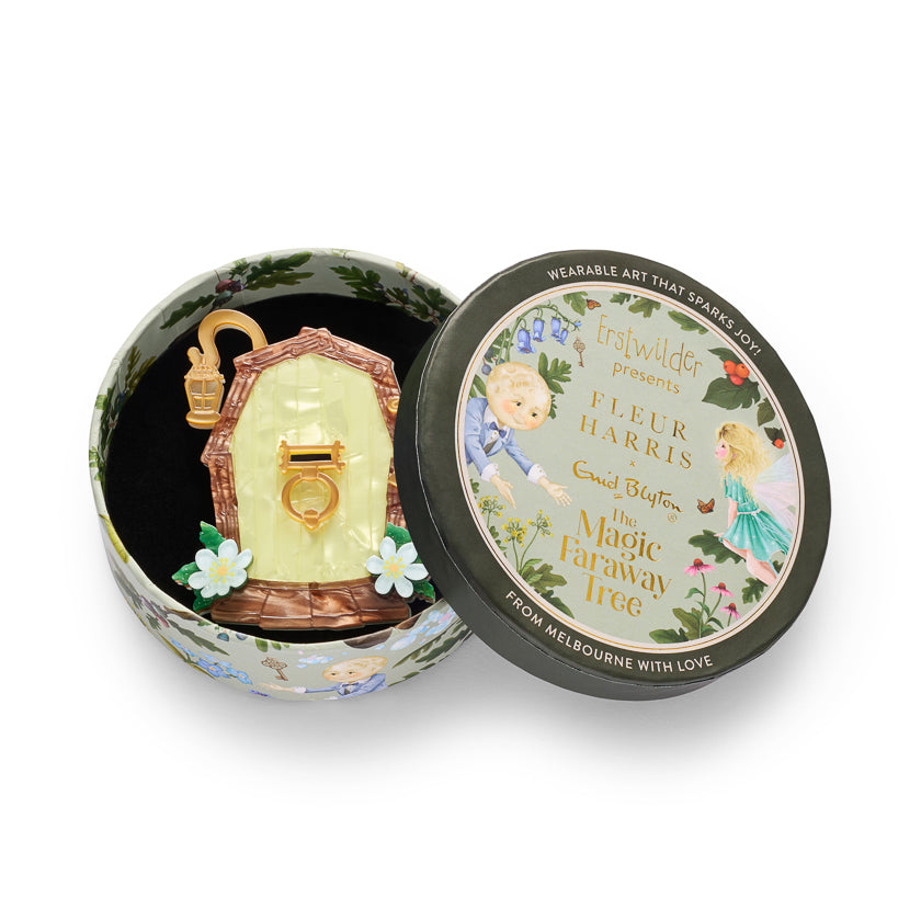 Silky’s Door Brooch – Windsor Lane